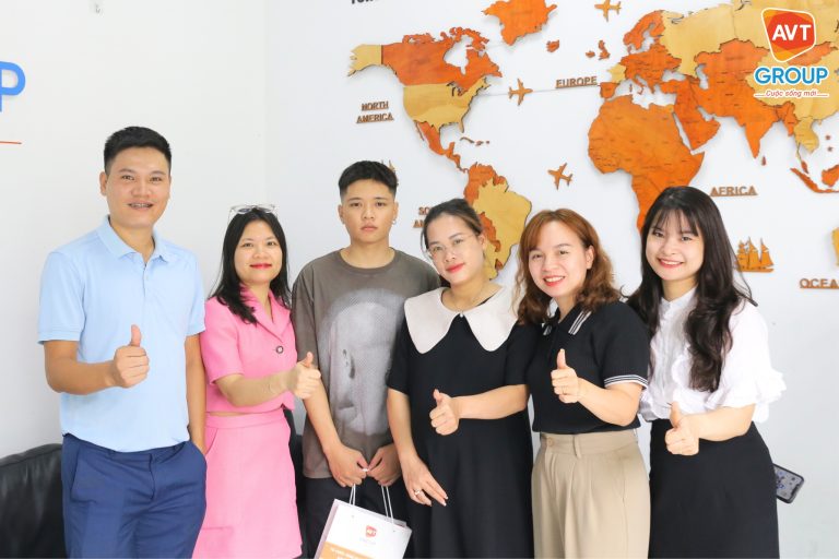 AVT Group tiễn Phạm Thị Hoa, Hoàng Minh Tiến du học nghề Đức